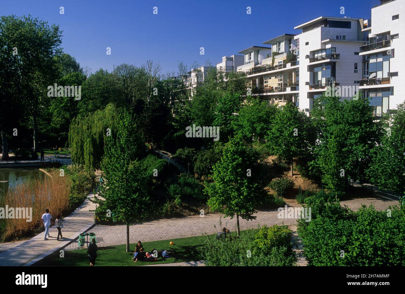 Paris 12e arrondissement hi-res stock photography and images - Alamy