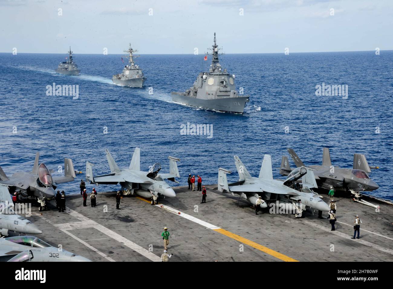 211121-N-TL932-1294 PHILIPPINE SEA (Nov. 21, 2021) Japan Maritime Self ...