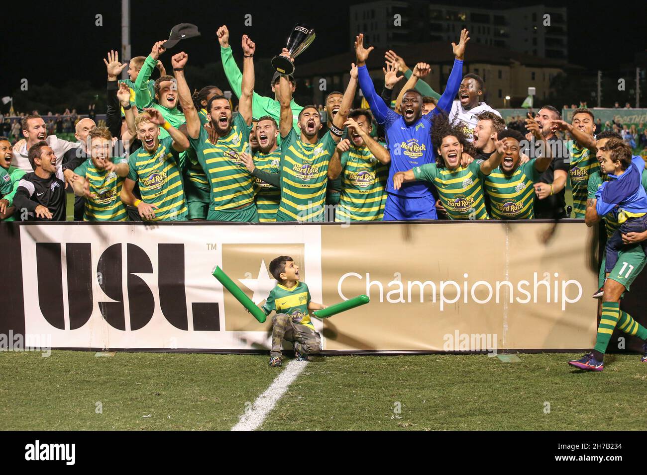 Captain football team hi-res stock photography and images - Alamy