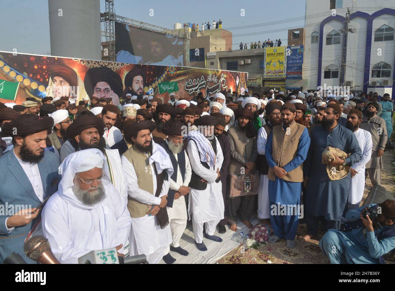 Lahore, Pakistan. 21st Nov, 2021. Hafiz Saad Rizvi leader of Tehreek-e ...