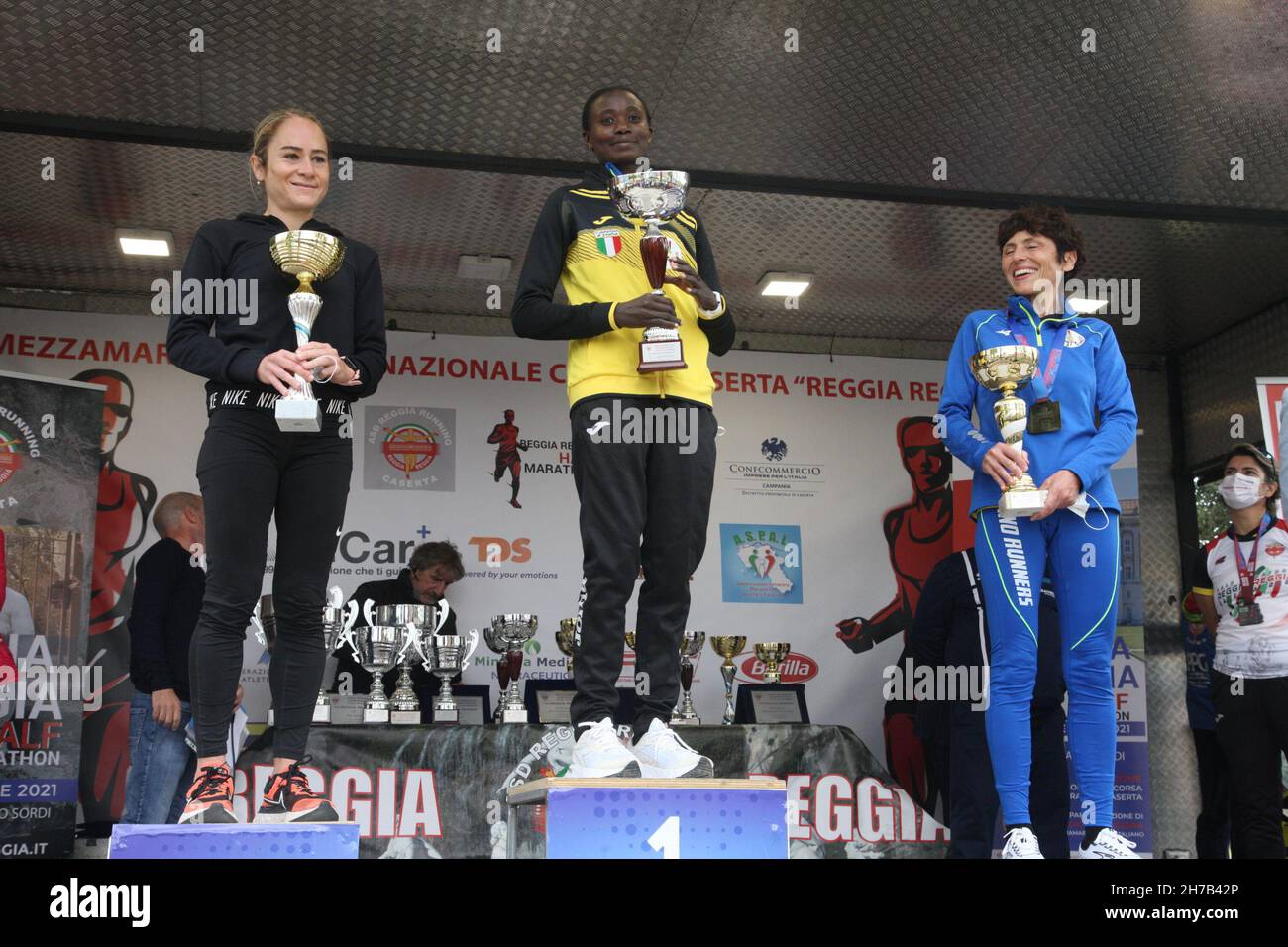 Elvanie nimbona hi-res stock photography and images - Alamy