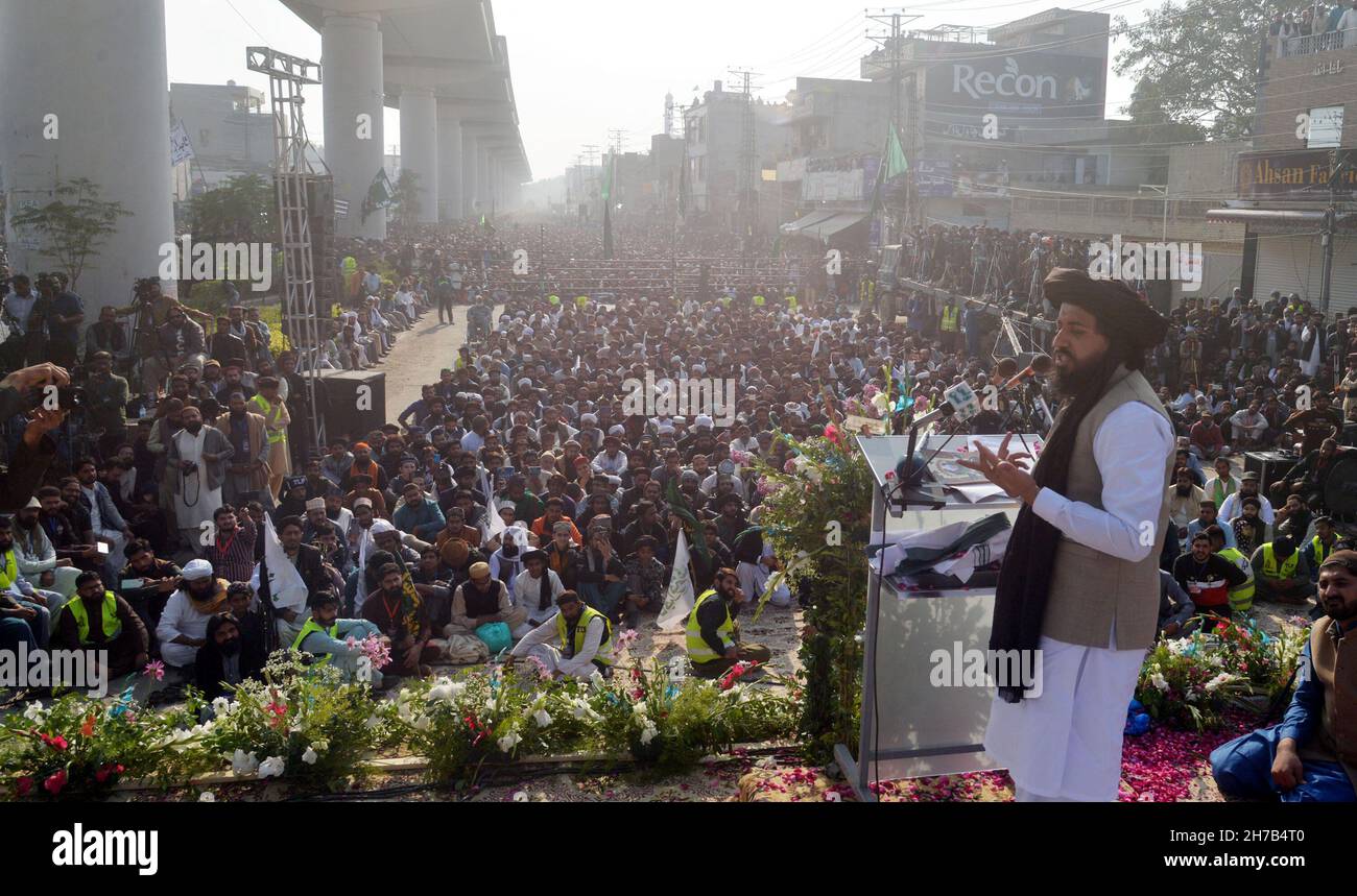 Lahore, Punjab, Pakistan. 21st Nov, 2021. Hafiz Saad Rizvi leader of ...