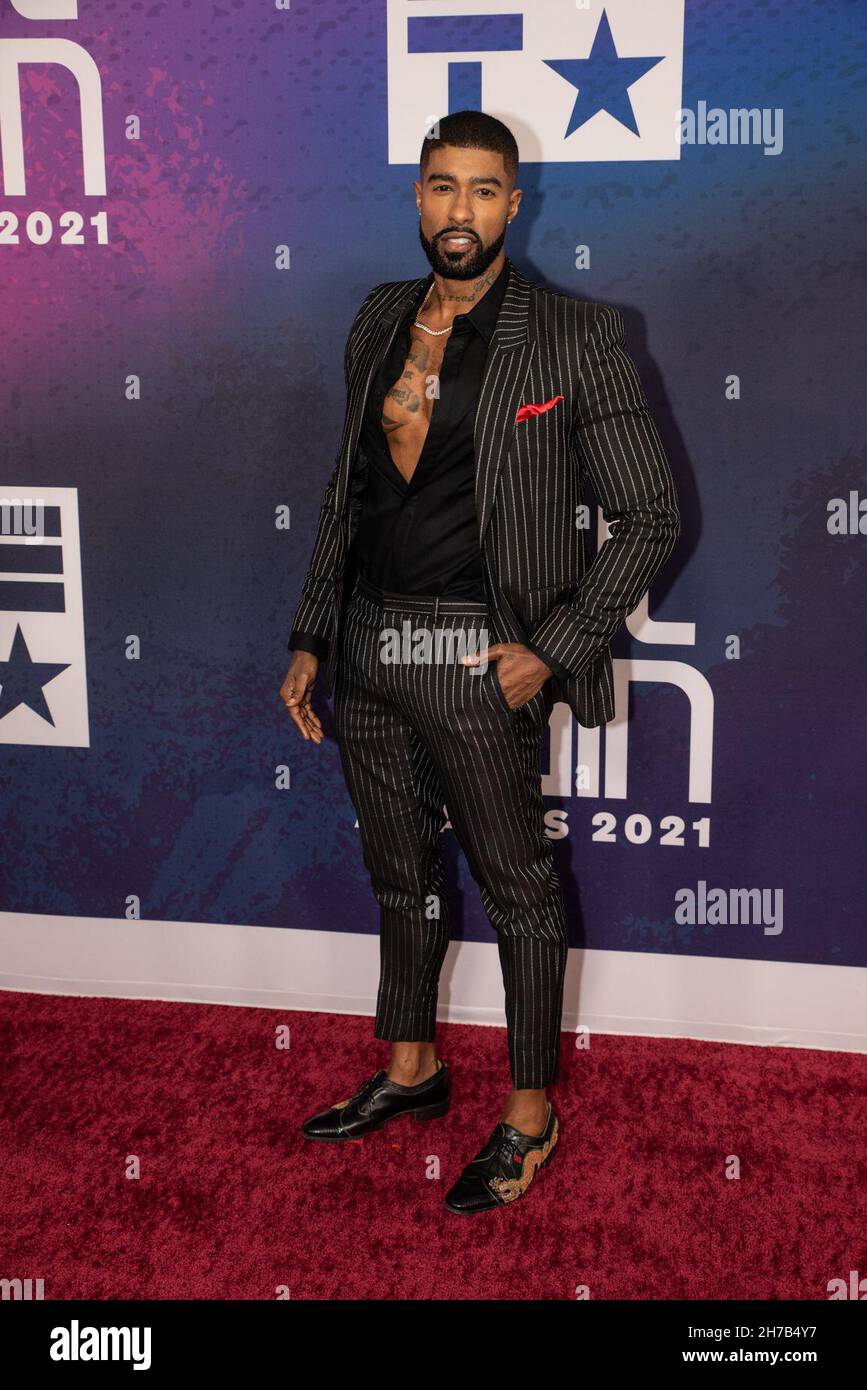 New York, USA. 20th Nov, 2021. Actor Skyh Black on the Red Carpet at ...