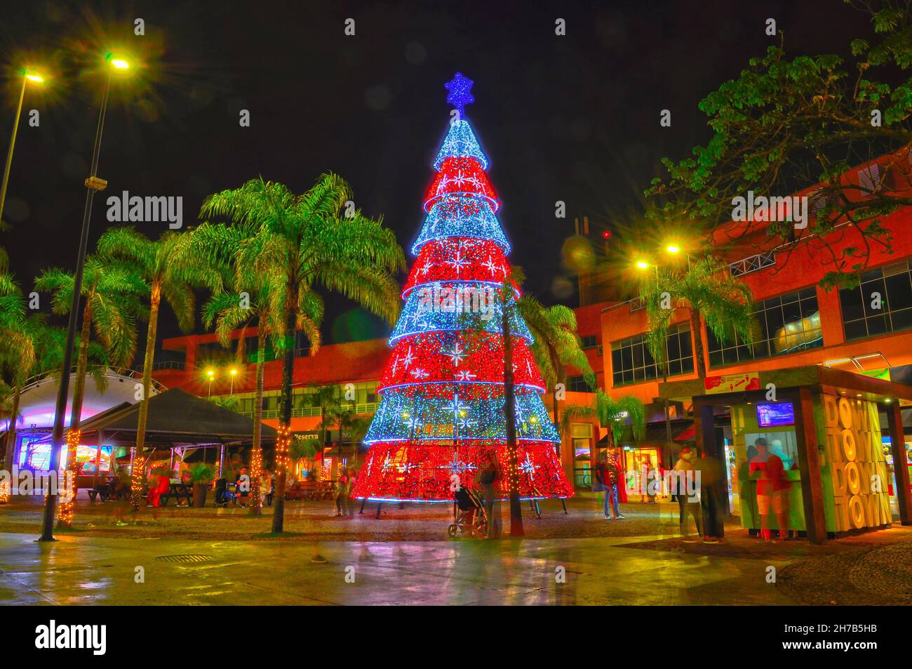 Christmas tree at dusk, Downtown Shopping, Barra da Tijuca, Rio de ...