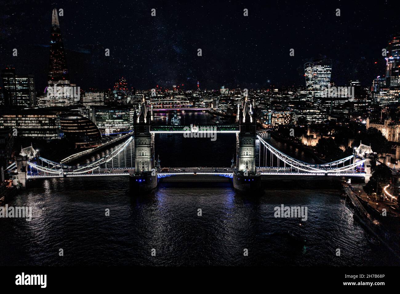 Beautiful view of the Tower bridge over river Thames at night Stock ...