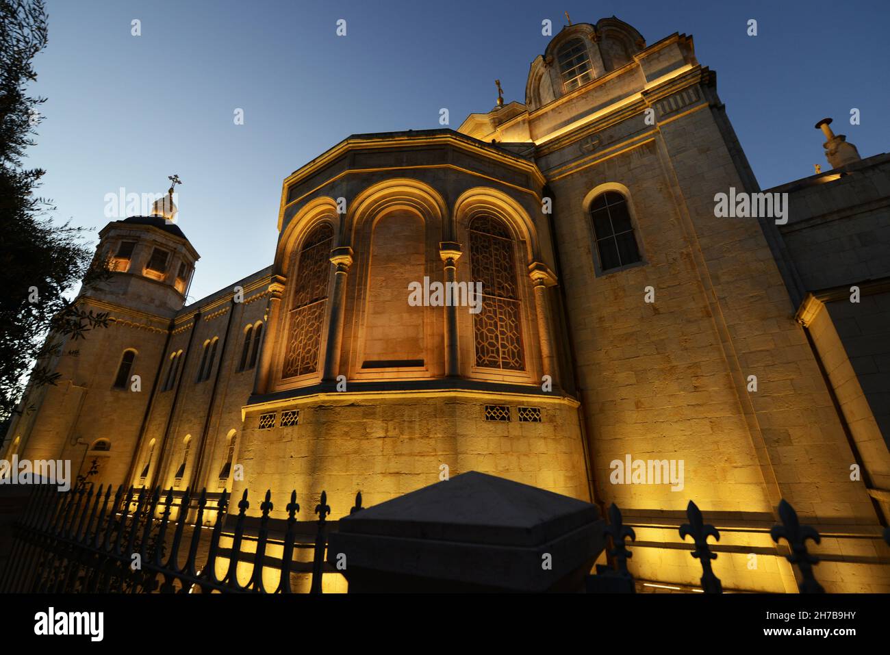 Jerusalem israel holy trinity cathedral hi-res stock photography and ...