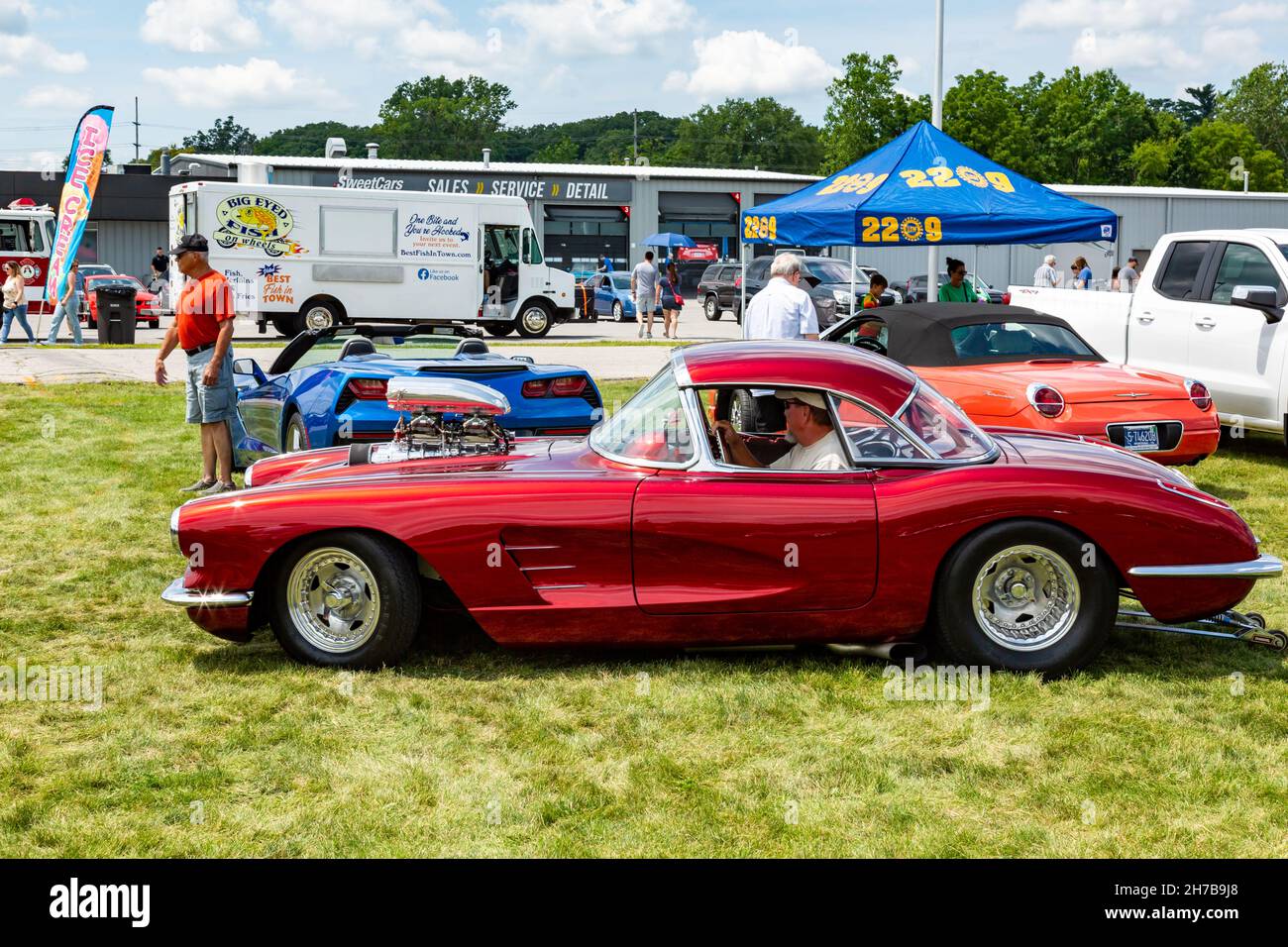Red chevrolet c1 corvette dragster hi-res stock photography and images ...