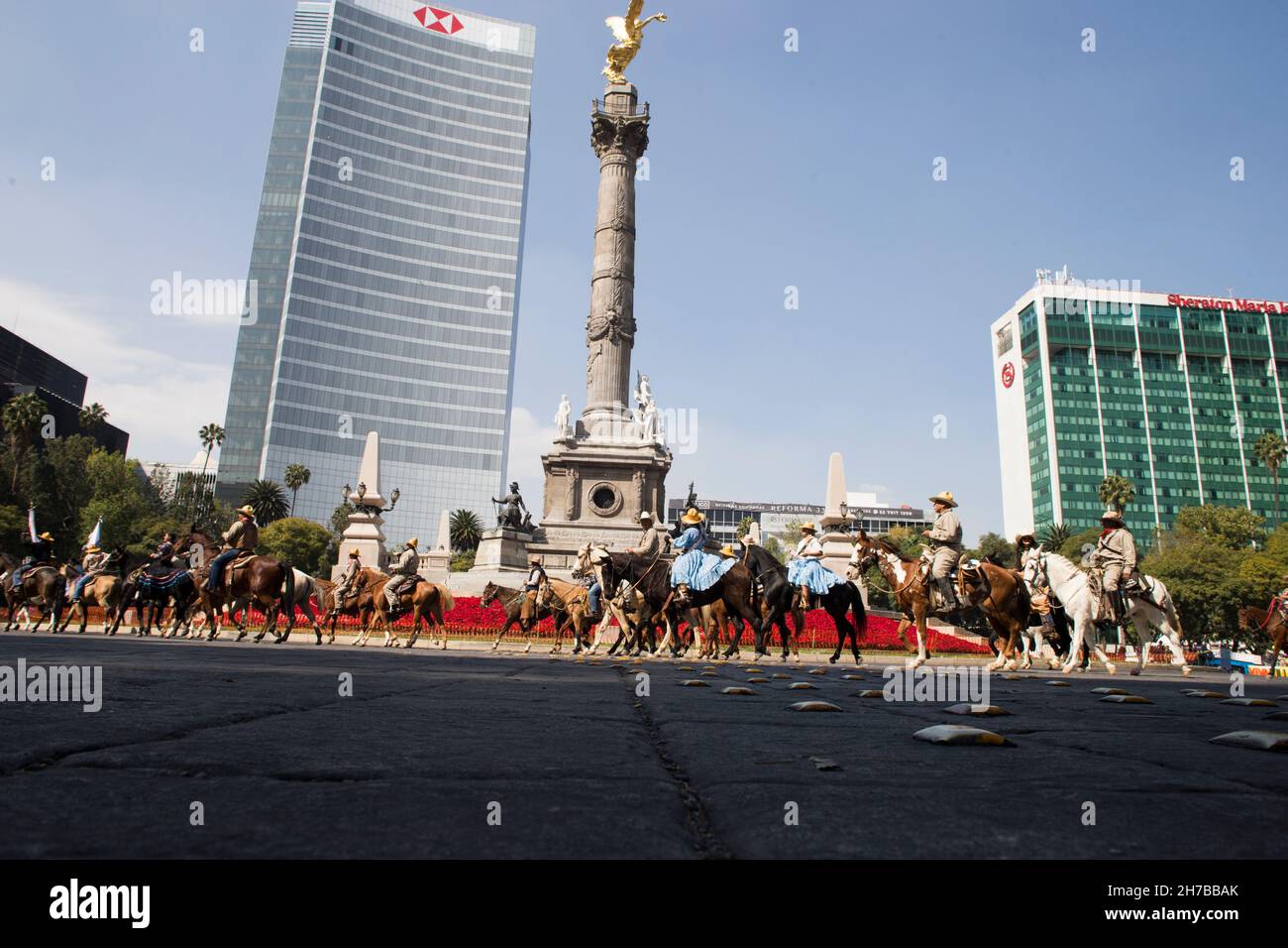 Mexico City, Mexico. 20th Nov, 2021. Parade organized by the Mexican ...