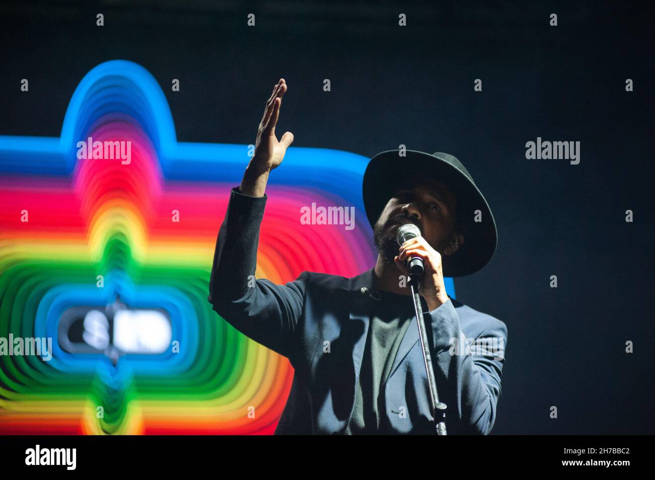 Colombian rock band 'Superlitio' closes the first day of the 'IDARTES ...