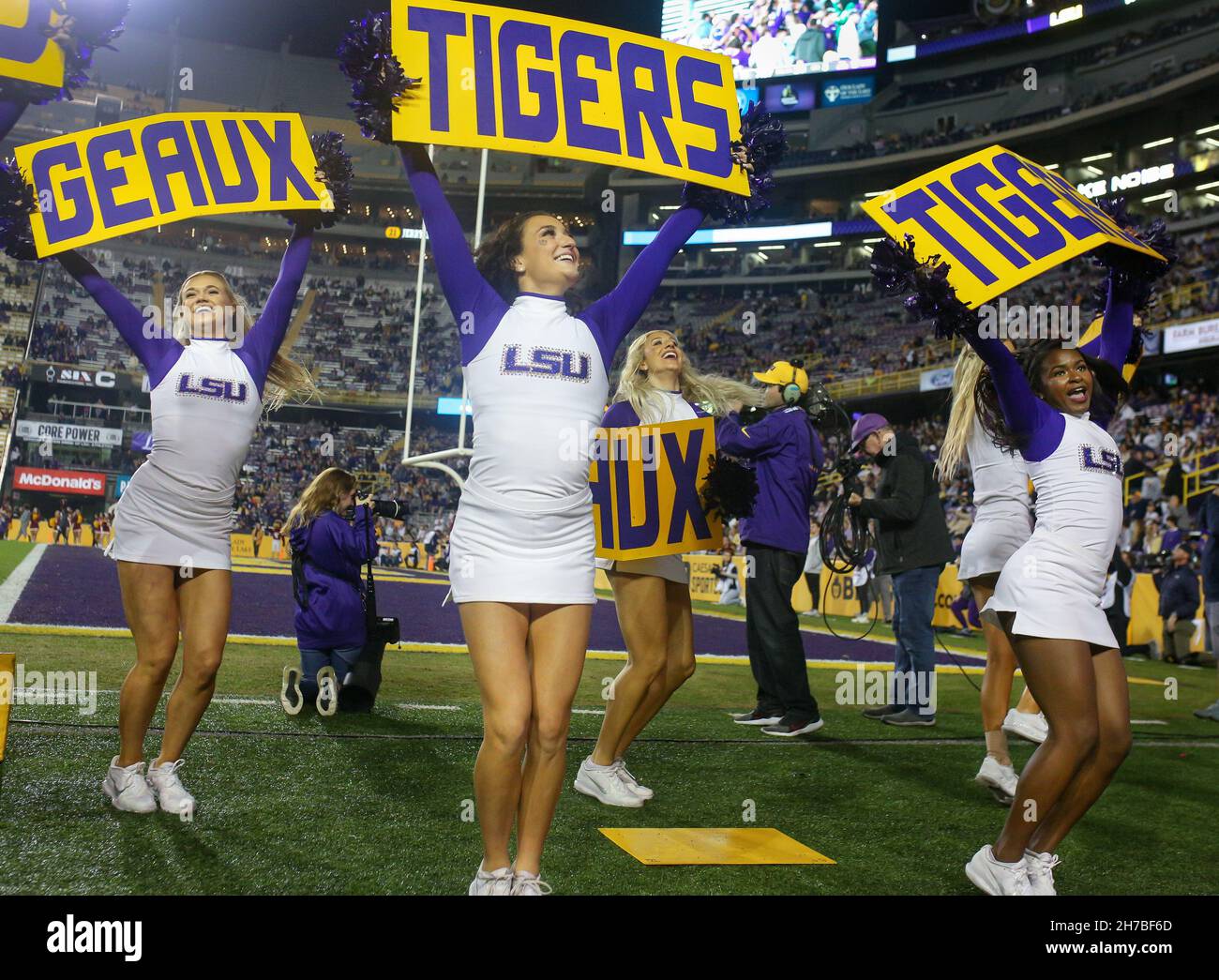 Baton Rouge, LA, USA. 20th Nov, 2021. The LSU Tiger Girls perform for ...