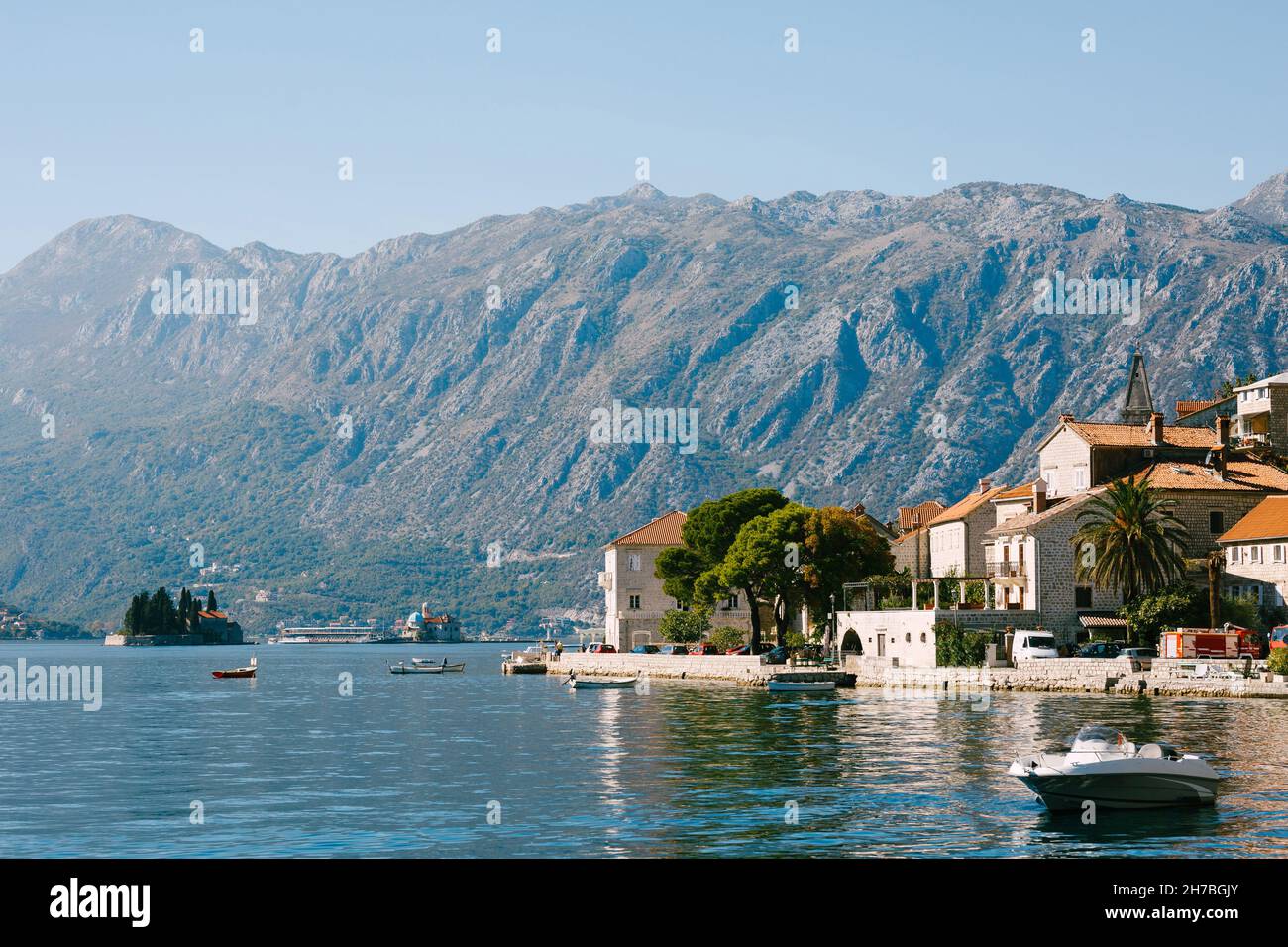 Ancient buildings perast on hi-res stock photography and images - Alamy