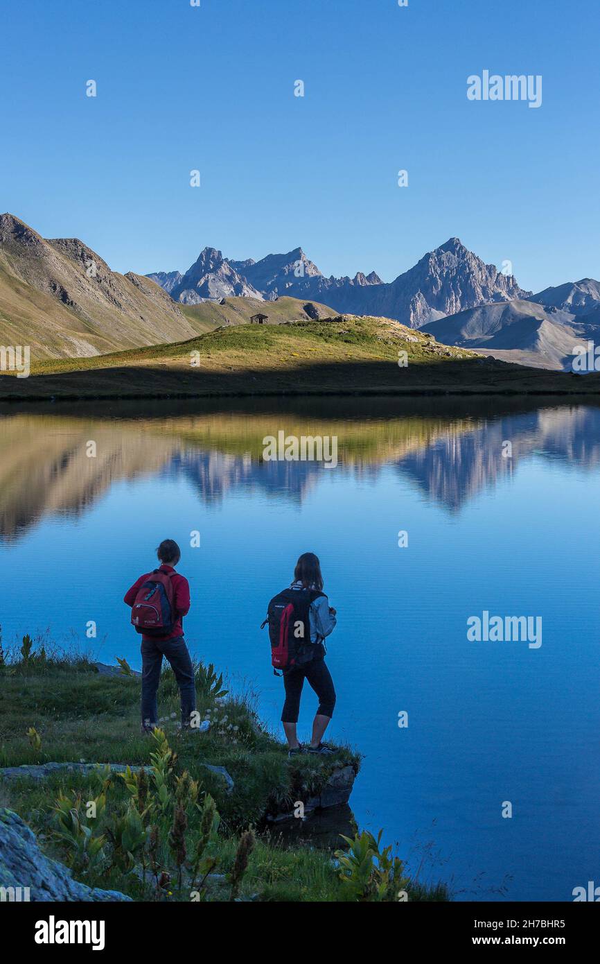 ALPES DE HAUTE-PROVENCE, UBAYE VALLEY, VILLAGE LARCHE, LAUZANIER LAKE ...