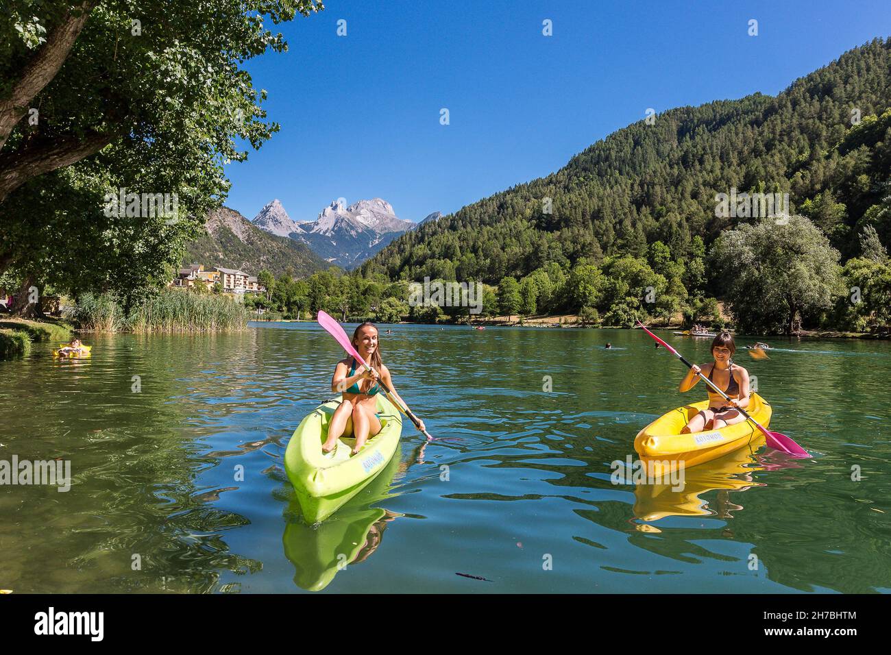 ALPES DE HAUTE-PROVENCE, 04, UBAYE VALLEY, VILLAGE OF LAUZET-SUR-UBAYE ...