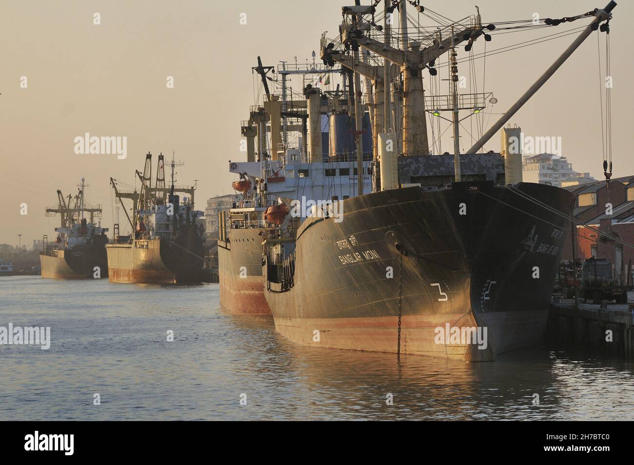 Andaman sea burma hi-res stock photography and images - Alamy