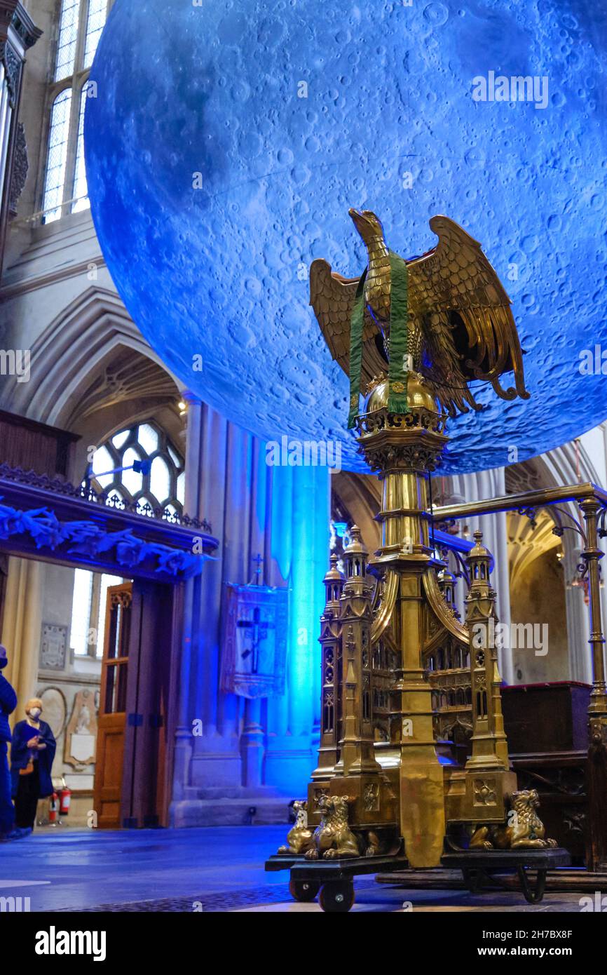 Bath, 20th November 2021. Luke Jerram's Museum of the Moon lights up ...