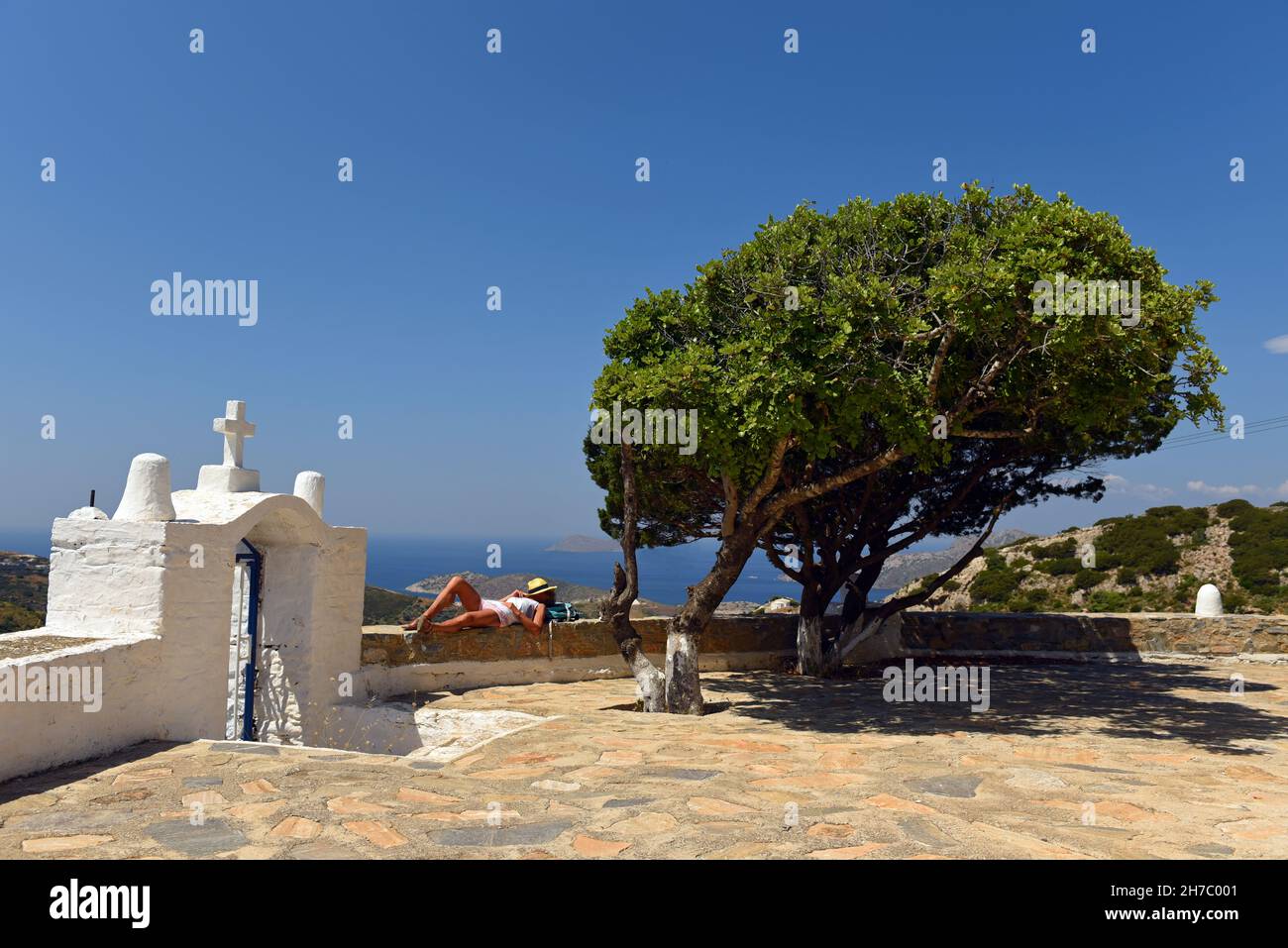GREECE, FOURNI, TREK AND SOME REST IN THE NORTH OF THE LITTLE ISLAND OF ...