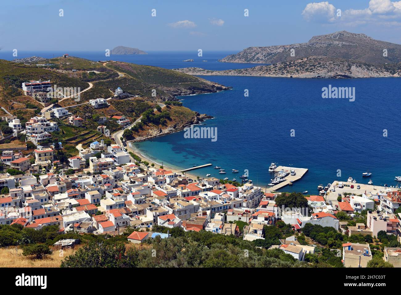 GREECE, FOURNI, THE VILLAGE OF FOURNI IN THE LITTLE ISLAND OF FOURNI ...