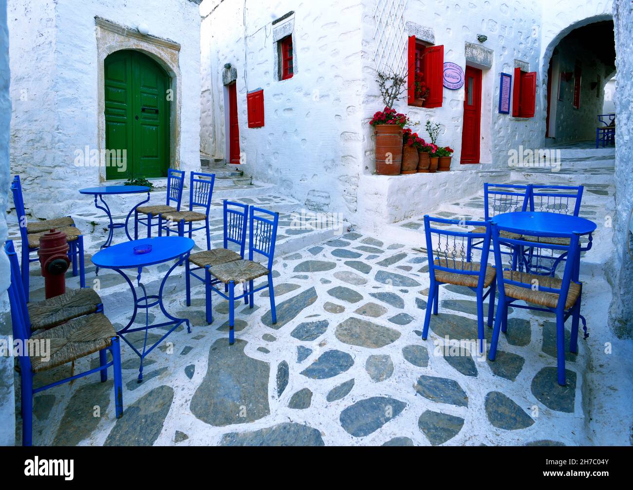 GREECE, CYCLADES ISLANDS, AMORGOS, INSIDE THE LITTLE VILLAGE OF HORA IN ...