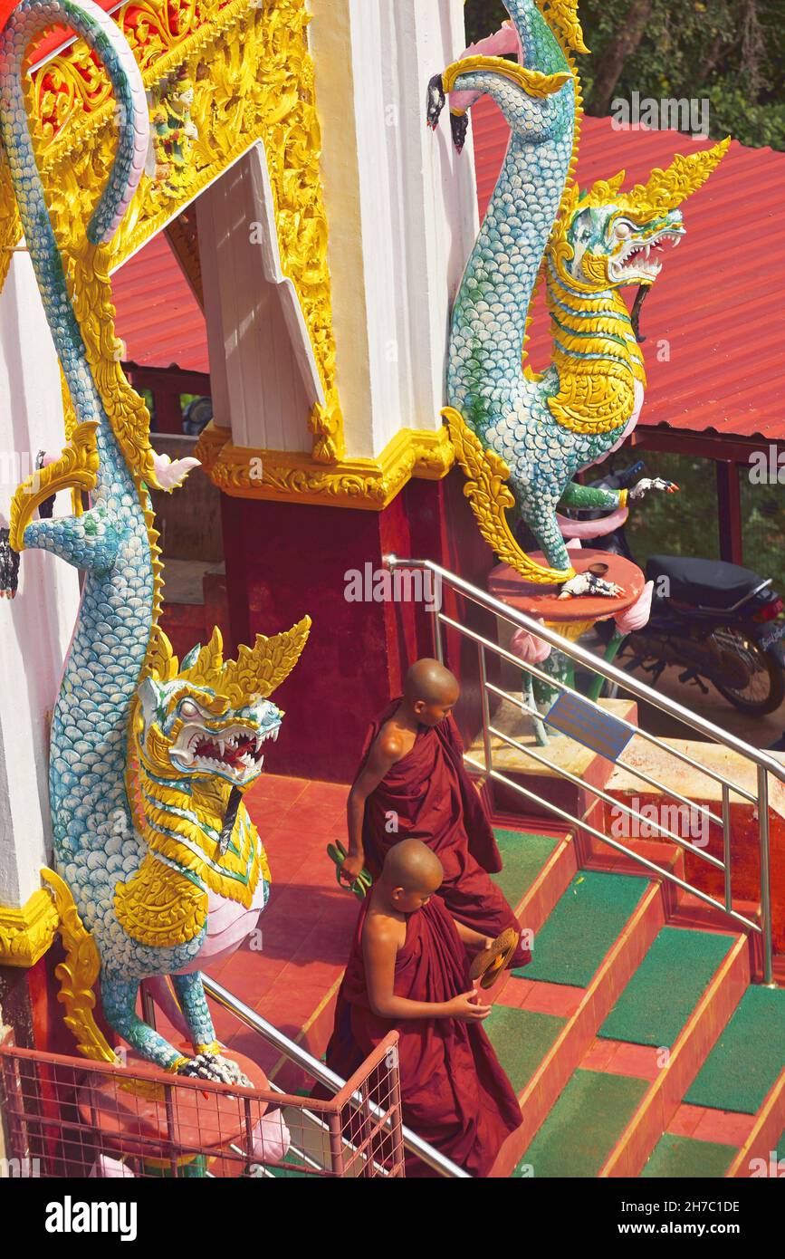 MYANMAR, PINDAYA, THE ENTRY OF THE PAGODA OF PINDAYA Stock Photo - Alamy
