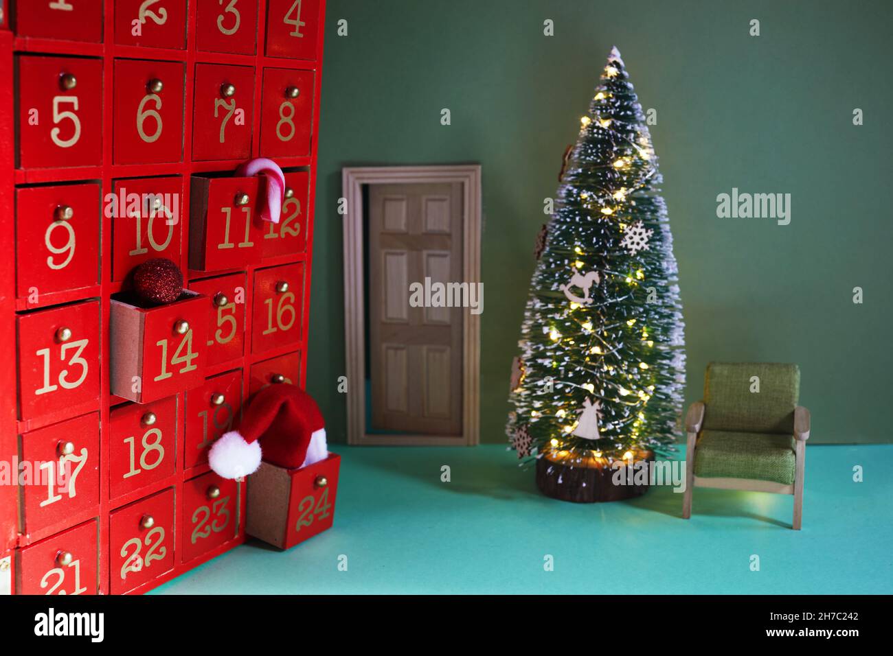 Calendar with santa claus hi-res stock photography and images - Alamy