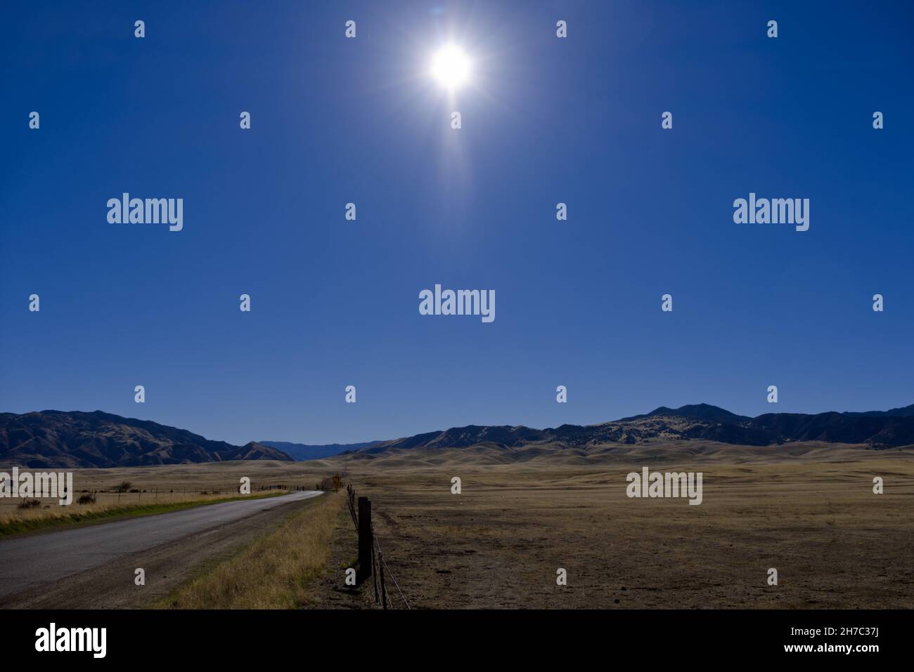Sun over the road hi-res stock photography and images - Alamy