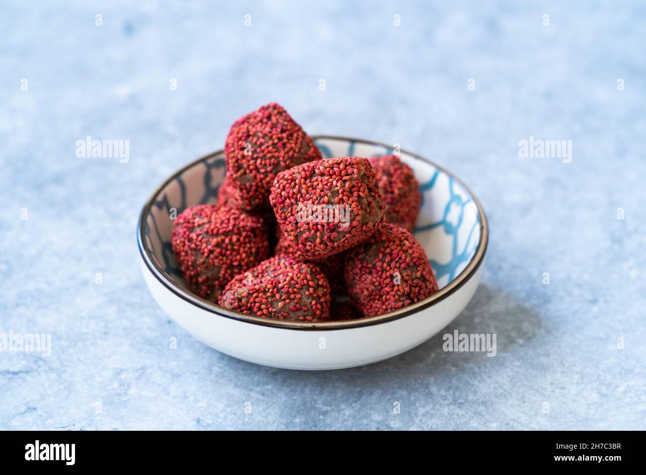 Fruit and nut energy balls hi-res stock photography and images - Alamy