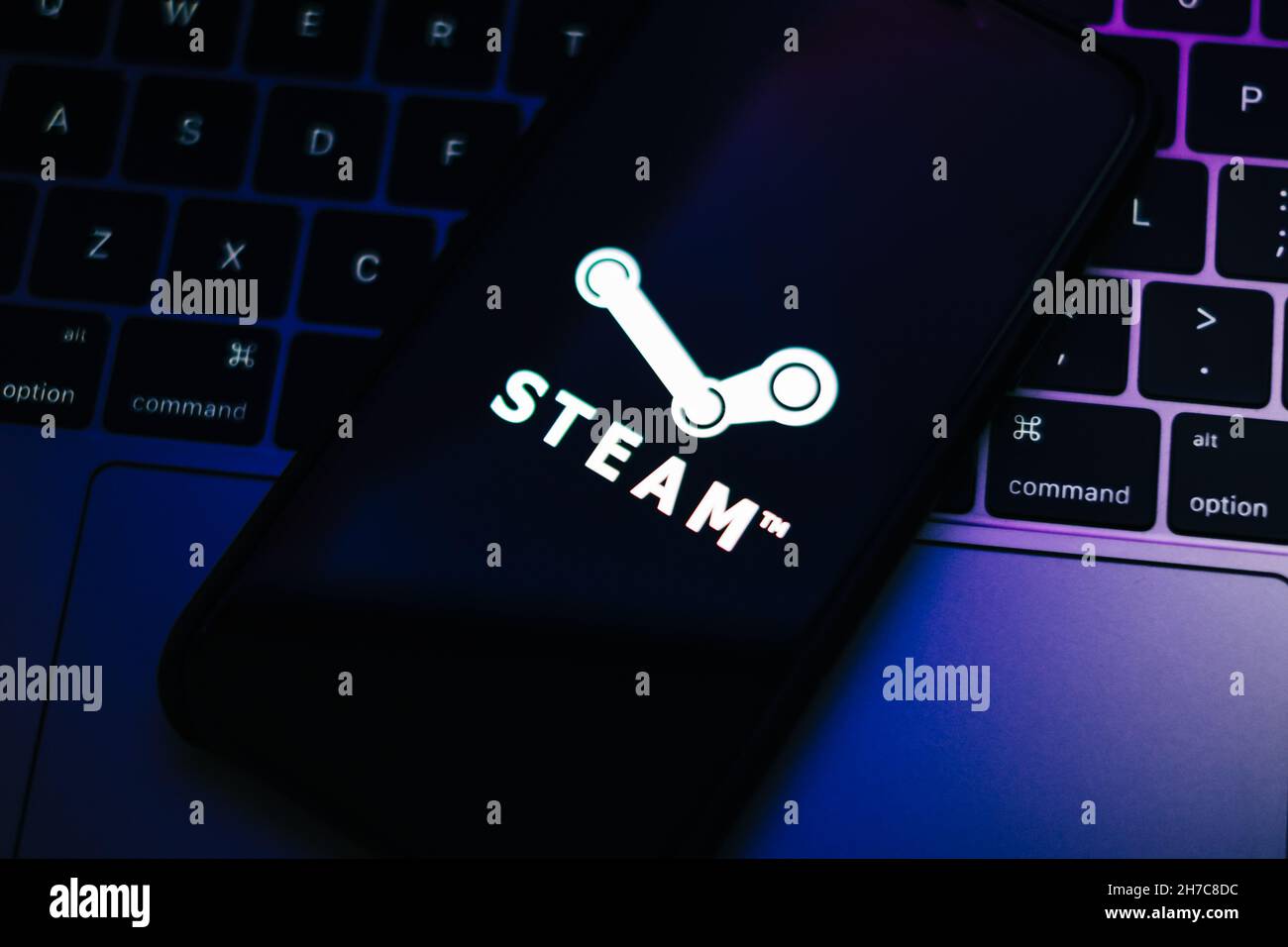 Steam logo on the smartphone screen Stock Photo - Alamy