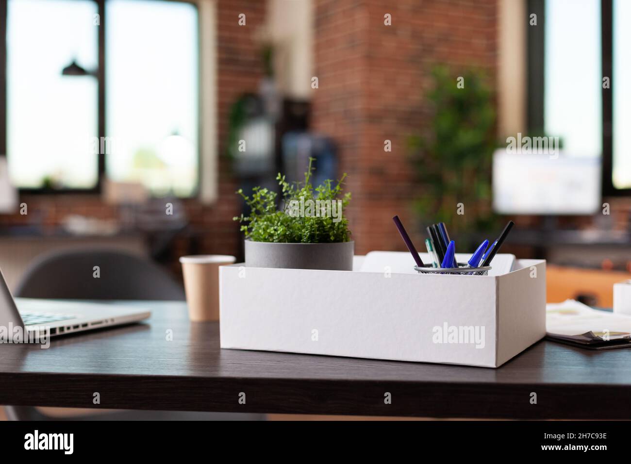 Modern office ornaments hi-res stock photography and images - Alamy