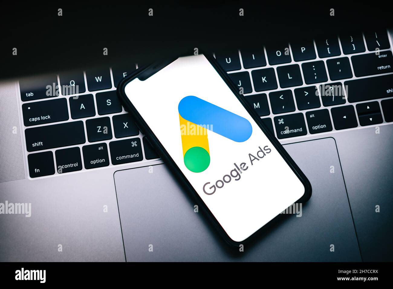Google Ads logo on smartphone screen Stock Photo - Alamy