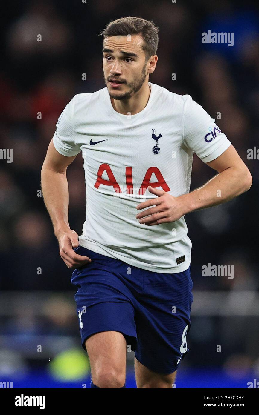 Harry winks during hi-res stock photography and images - Alamy