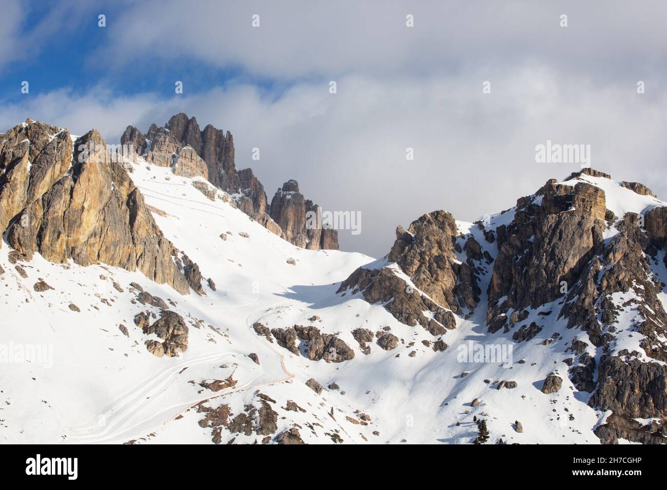 Dolomites Dolomiti Italy in wintertime beautiful alps winter mountains ...
