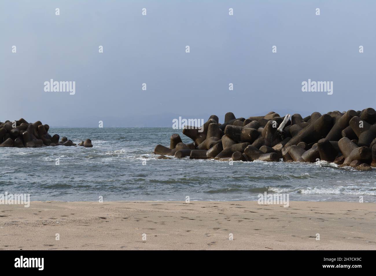 Water breakers japan hi-res stock photography and images - Alamy