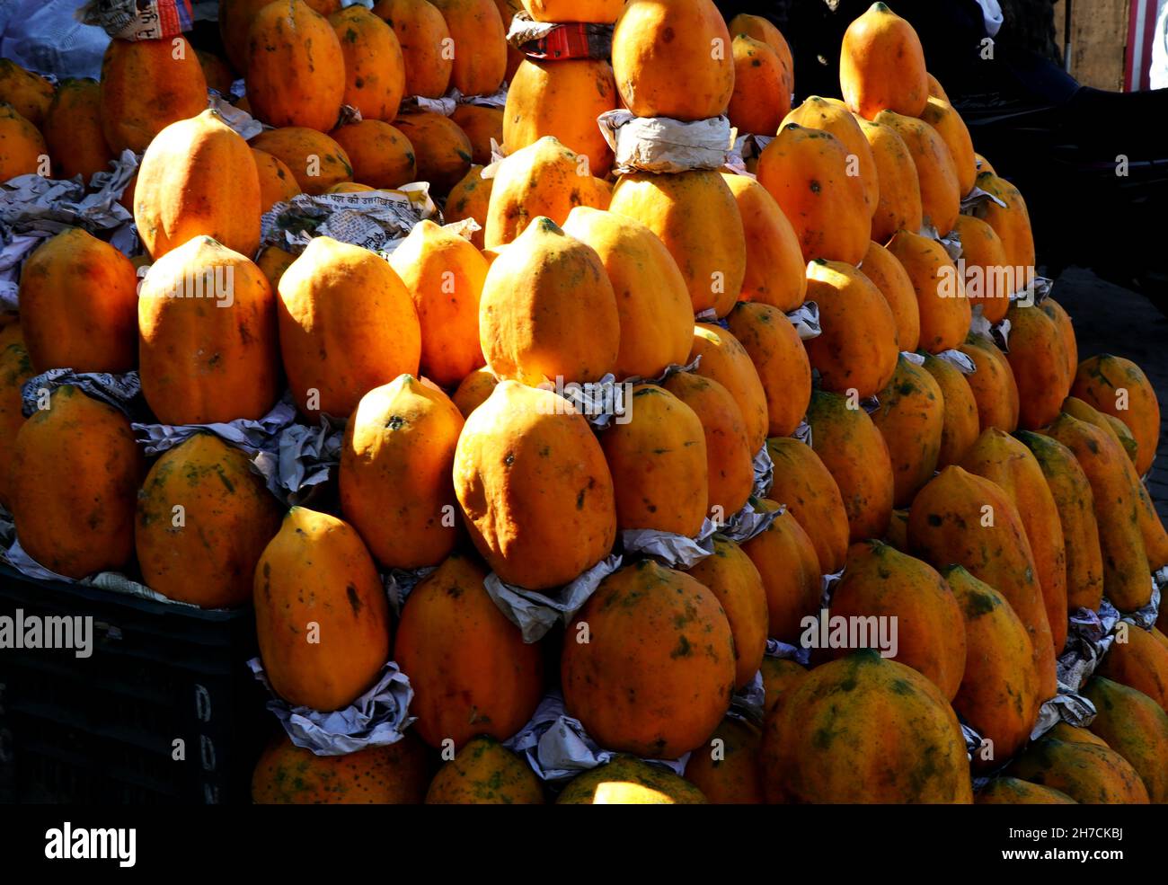 Ripened papaya hi-res stock photography and images - Alamy