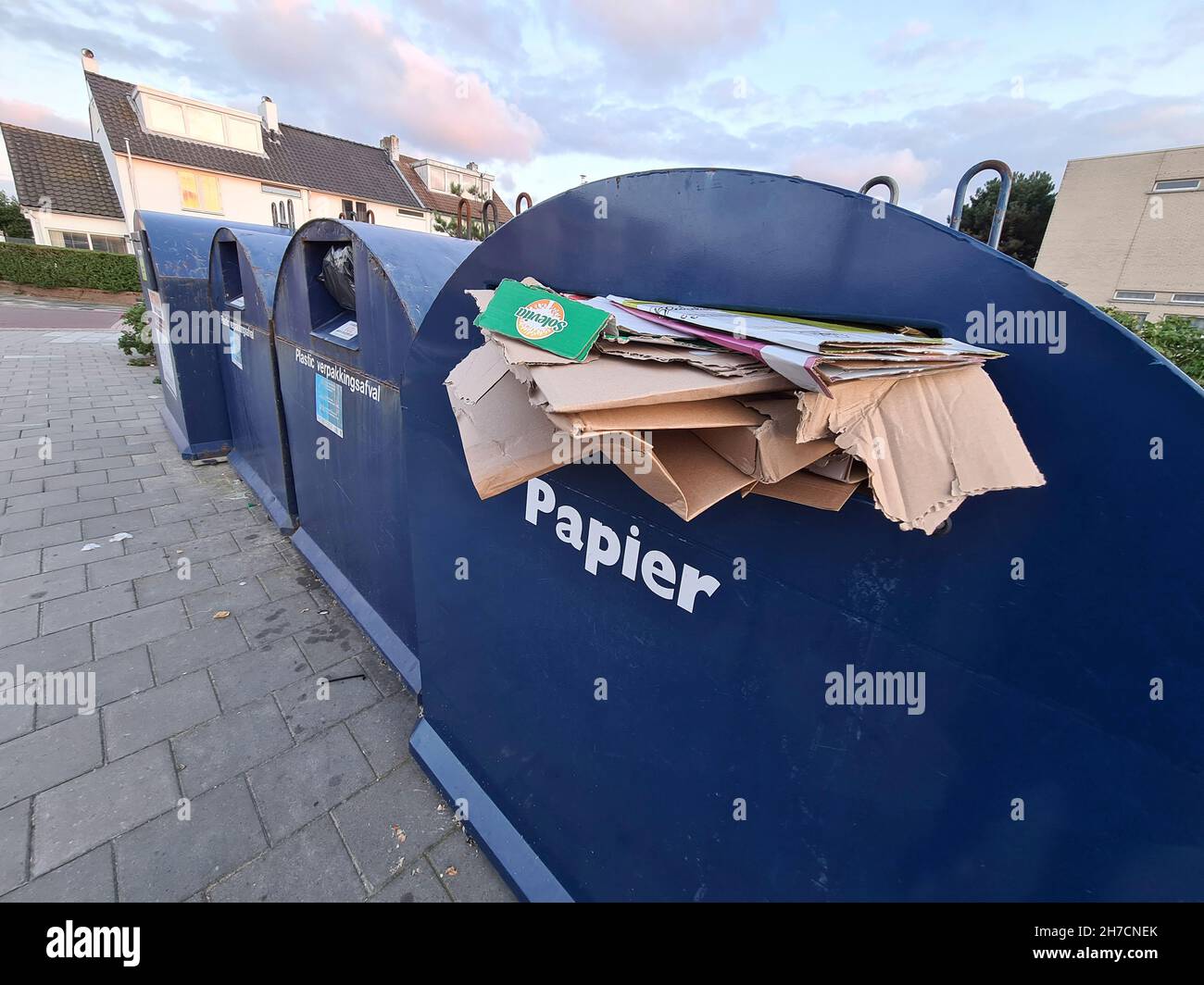 Paper collection bins hi-res stock photography and images - Alamy