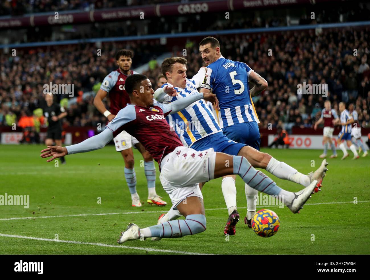 Ezri konsa in action hi-res stock photography and images - Alamy