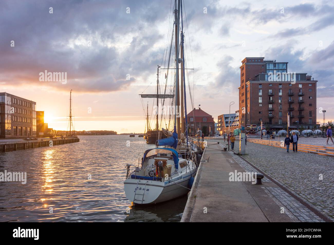 Wismar: Alter Hafen (Old Port), historic sail ships, sunset in Ostsee ...