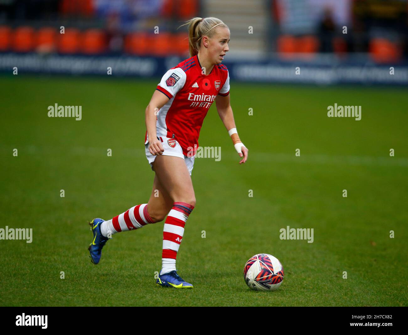 BARNET, ENGLAND - NOVEMBER 13: Beth Mead of Arsenal during Barclays FA ...
