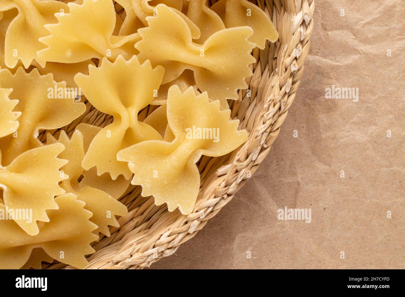 Yellow paste paper hi-res stock photography and images - Alamy