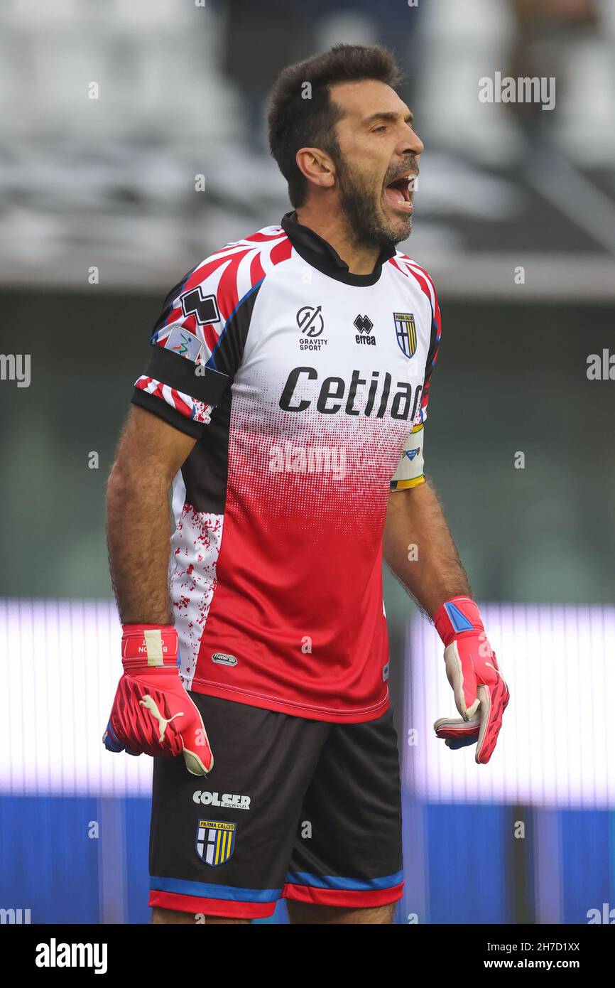 November 19th 2021 hi-res stock photography and images - Alamy