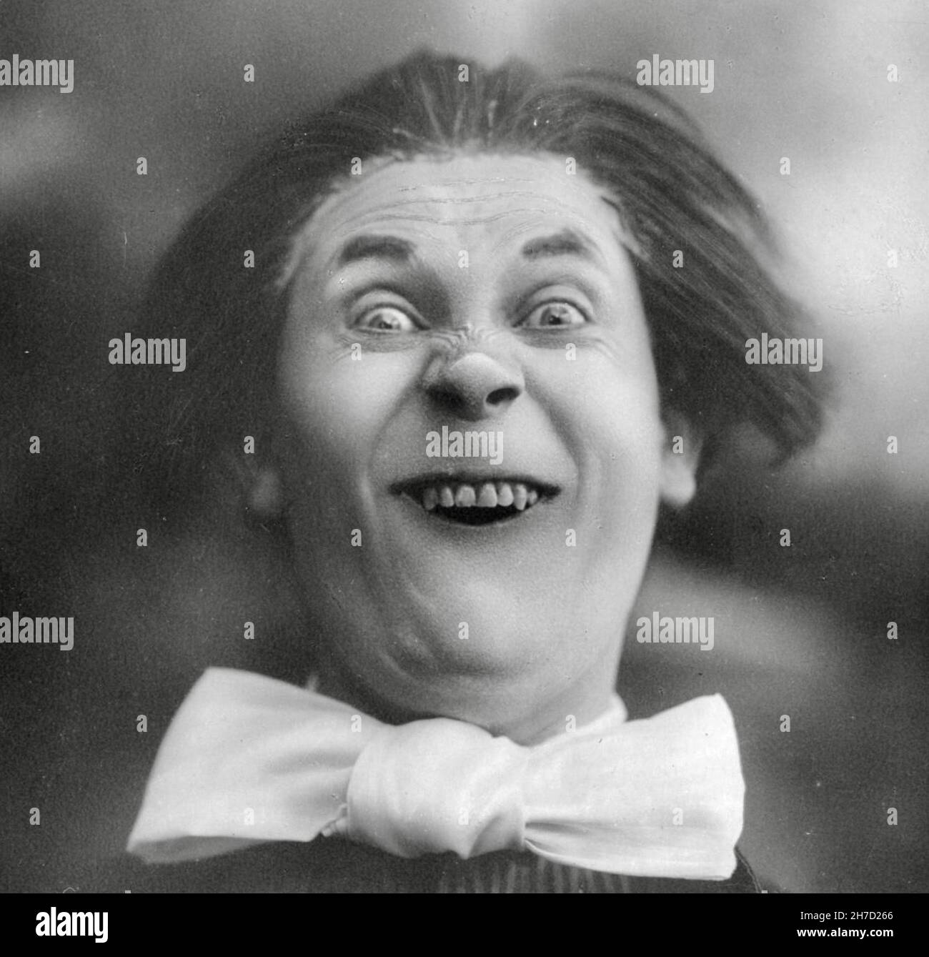 Tom jones poster hi-res stock photography and images - Alamy