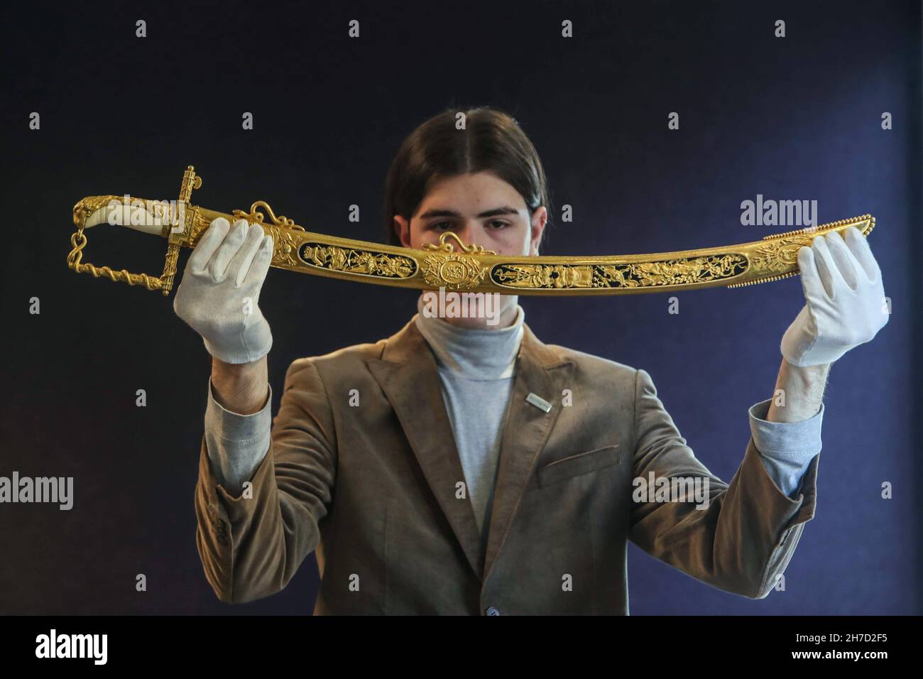 Trafalgar battkle sword hi-res stock photography and images - Alamy