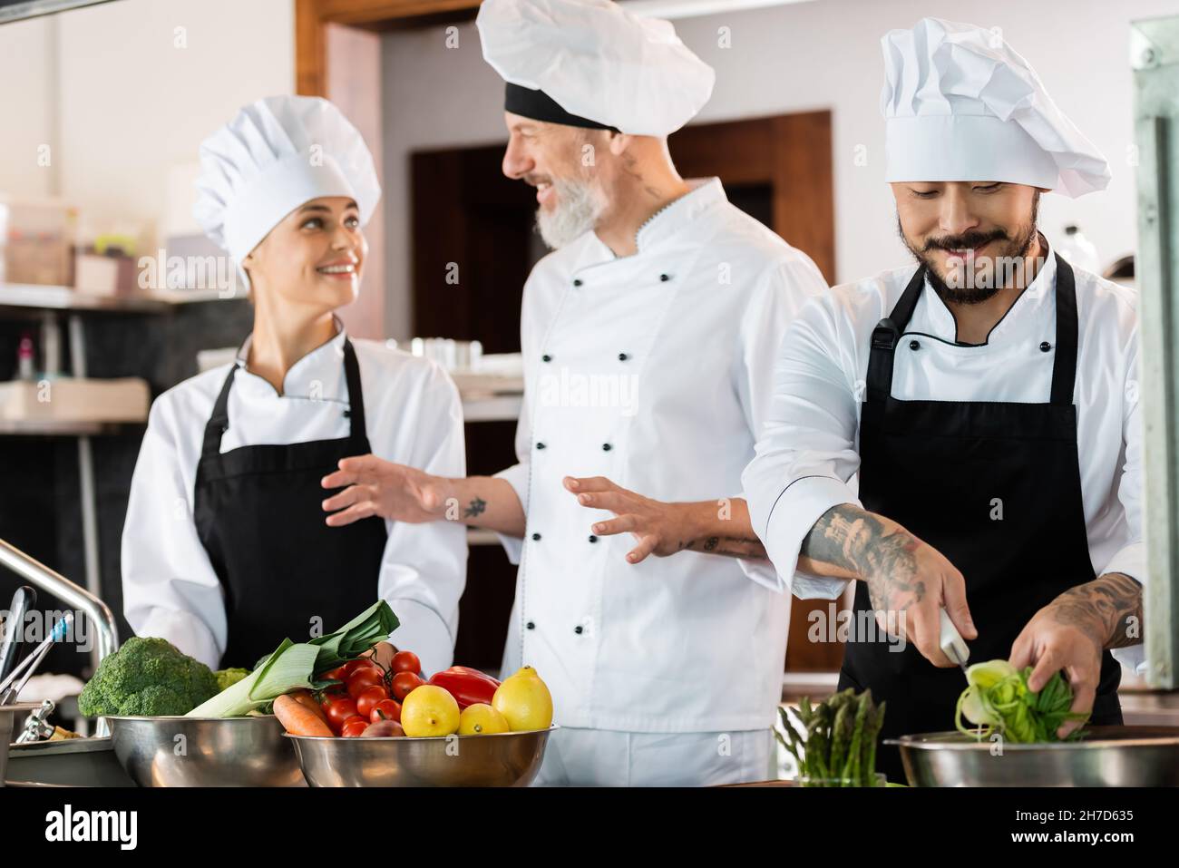 Cut leek people hi-res stock photography and images - Alamy