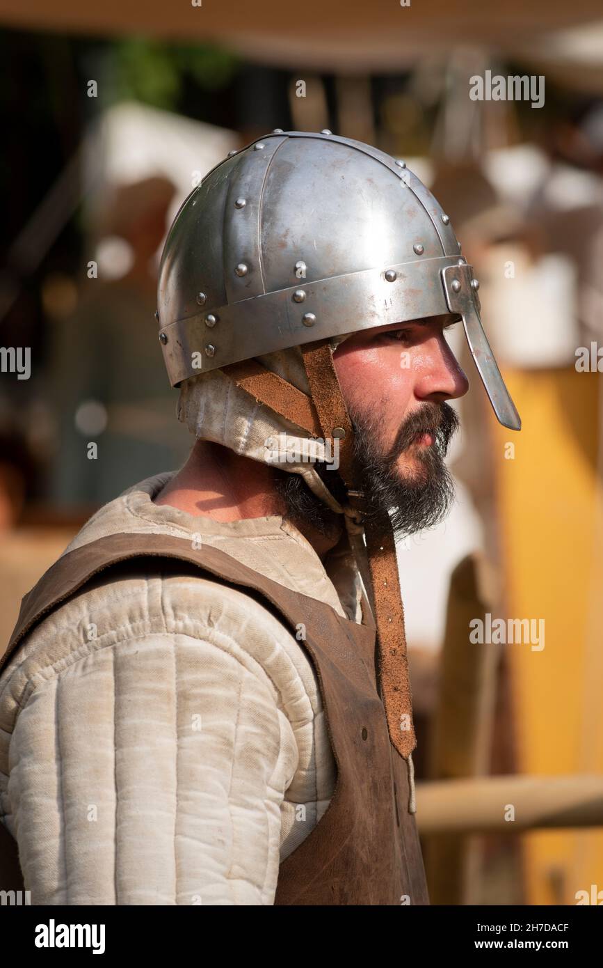 Medieval soldier uniform hi-res stock photography and images - Alamy
