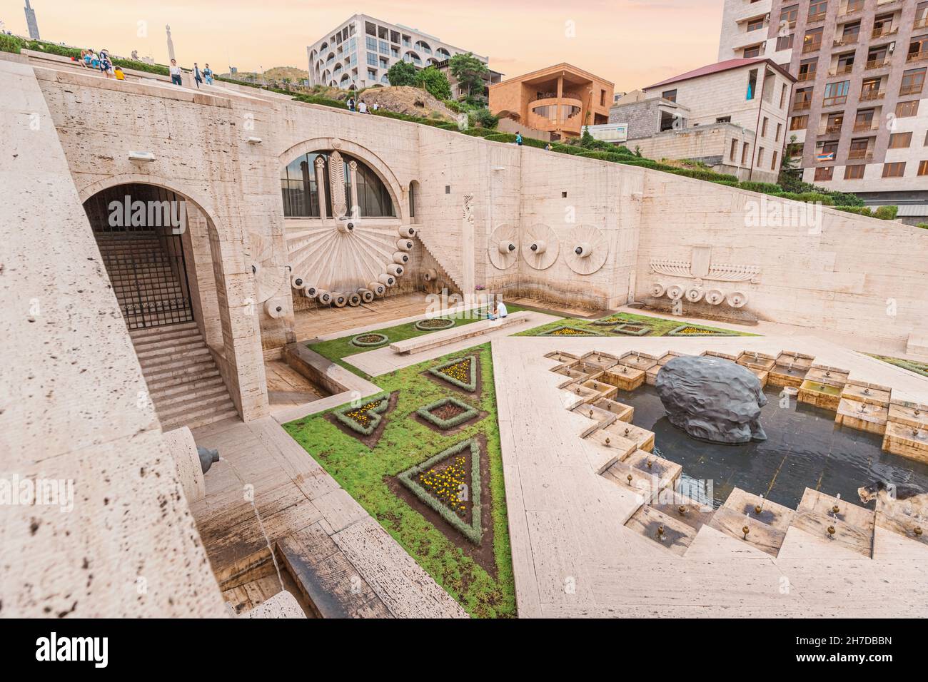 Cascade complex hi-res stock photography and images - Alamy