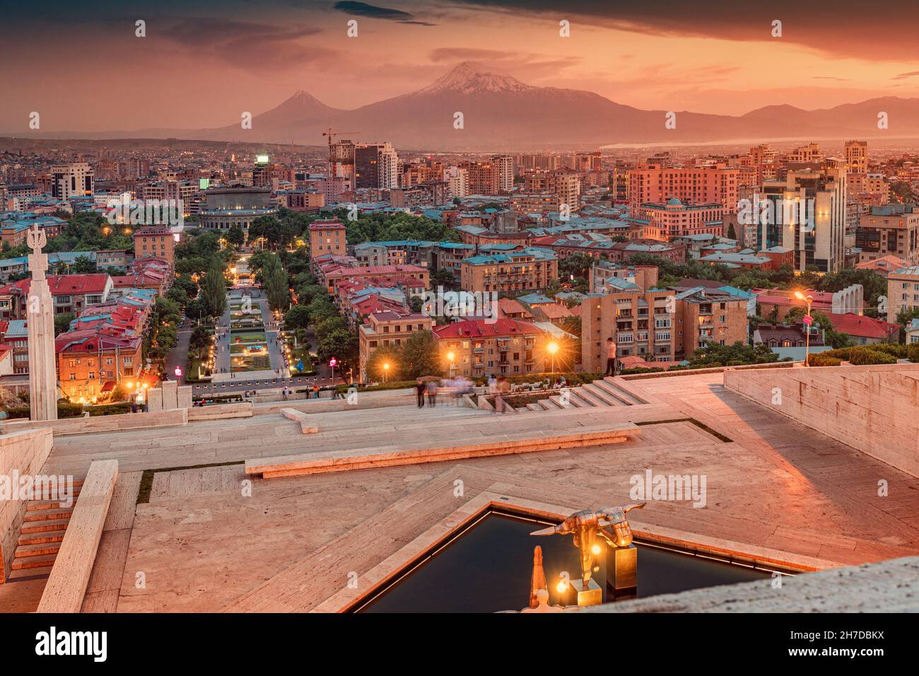Scenic evening view from the stairs of Cascade monument to the colorful ...