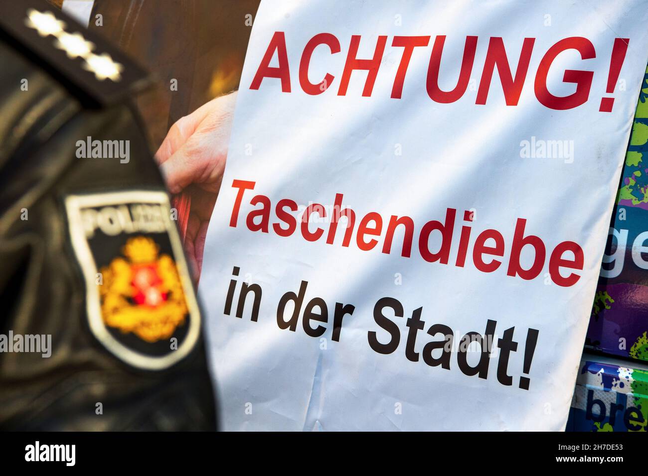 Christmas market pickpocketing hi-res stock photography and images - Alamy
