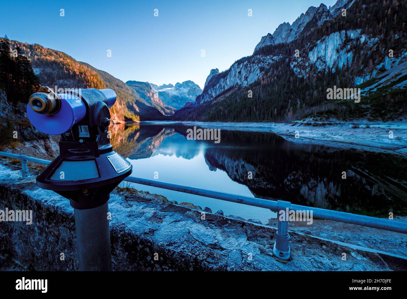 Spectacular view of the "Gosau-Kamm" mountain range and the Dachstein ...