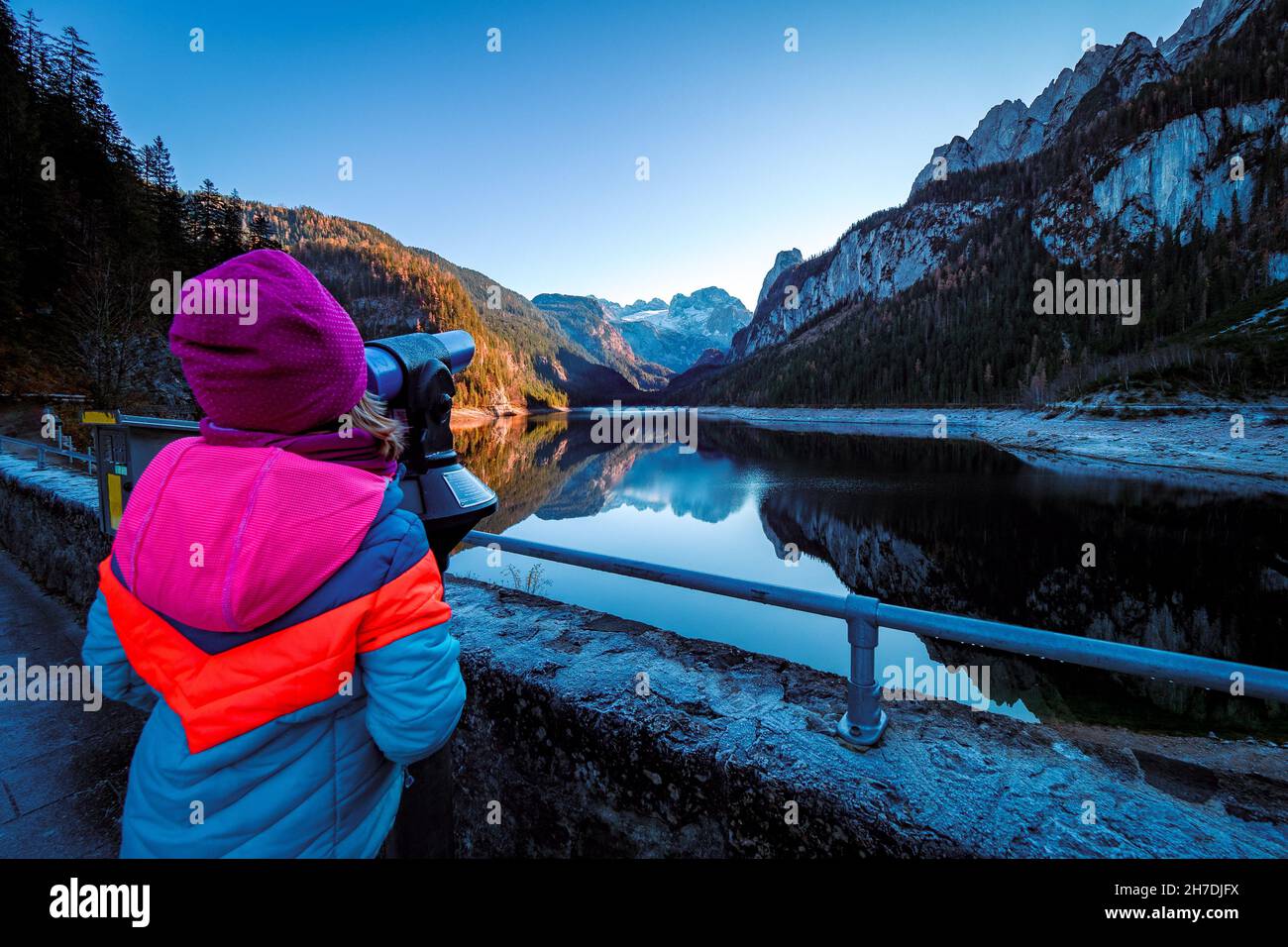 Spectacular view of the "Gosau-Kamm" mountain range and the Dachstein ...