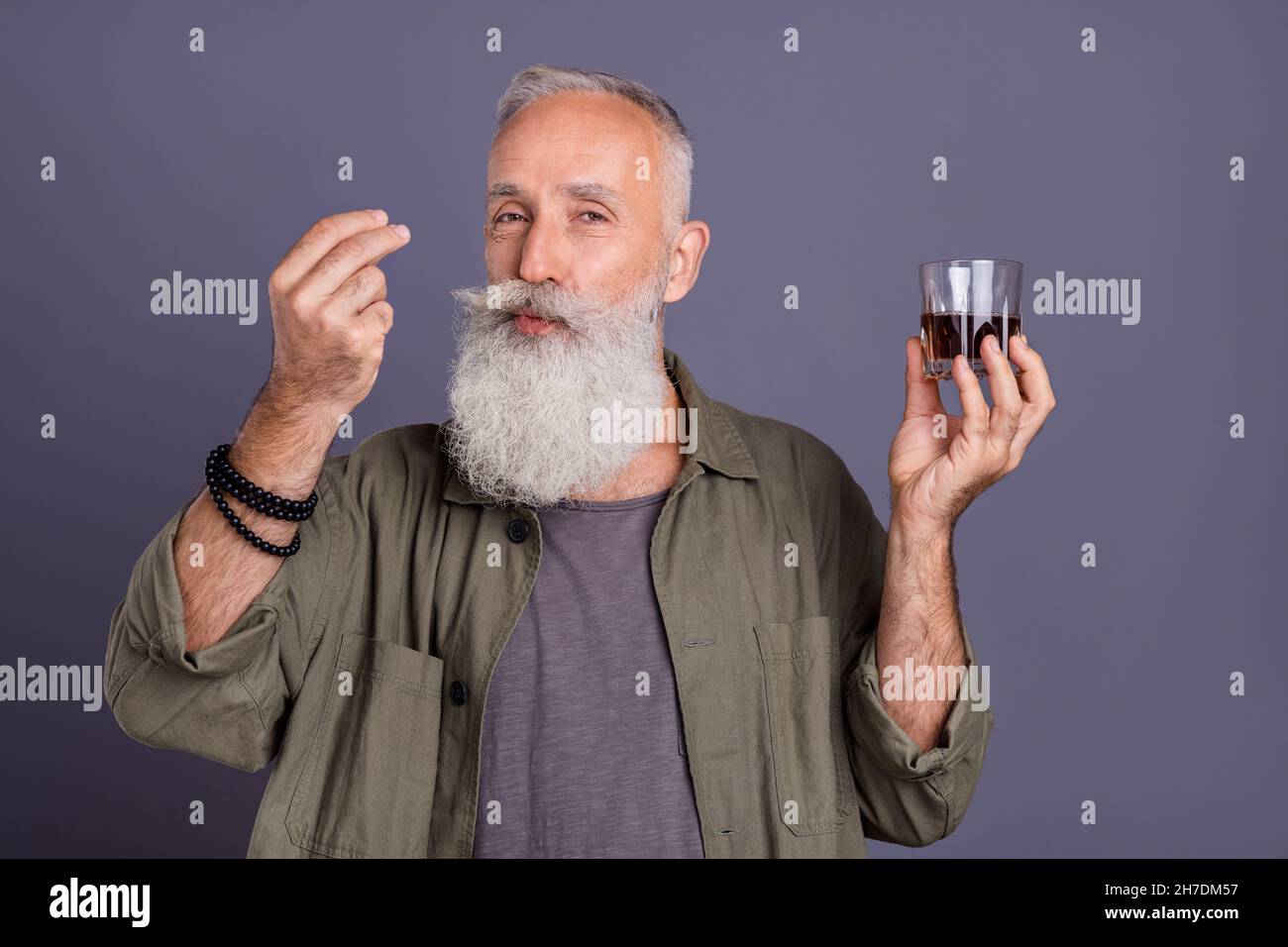 Photo of senior rich man show hand delicious yummy sommelier alcohol ...