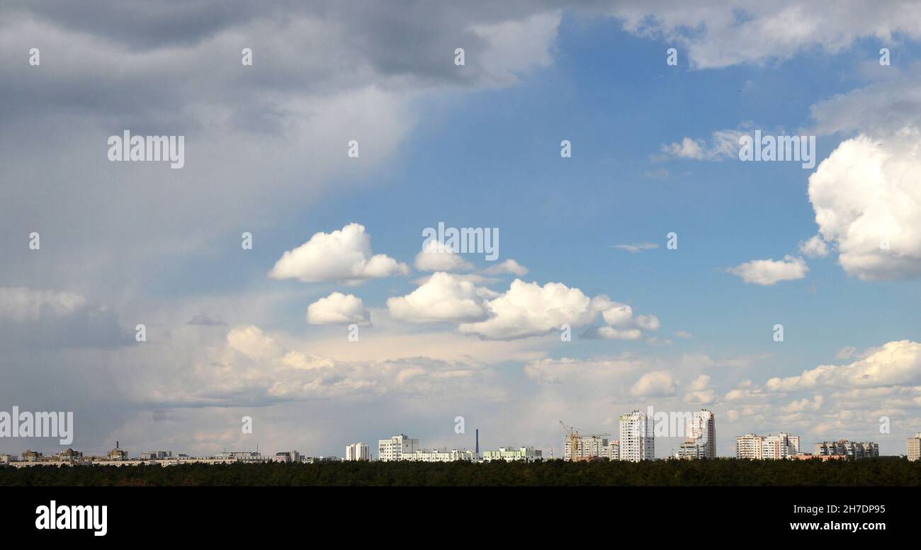 Beautiful cloudy background hi-res stock photography and images - Alamy